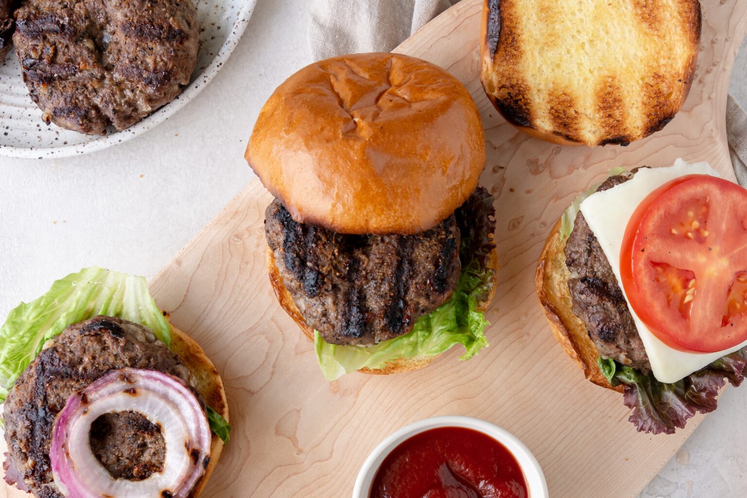 Easy Cheezy Butter Burgers - Challenge Dairy